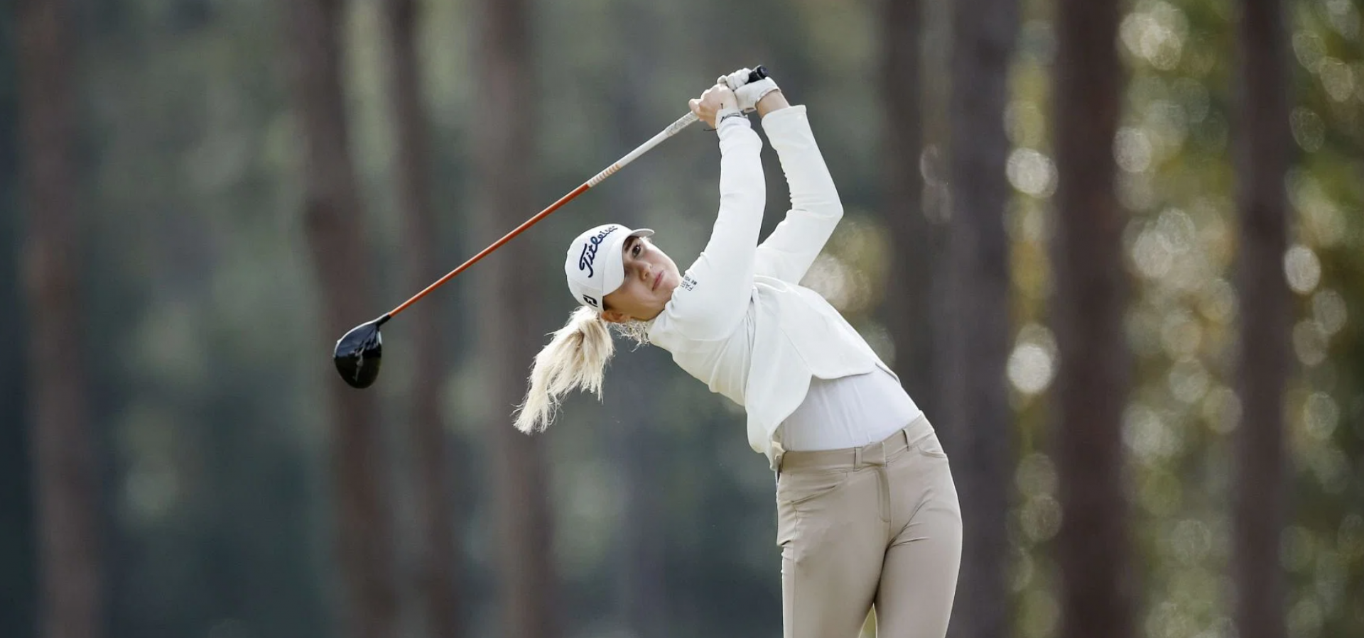 Ngắm vẻ đẹp golfer nữ người Nga đầu tiên có thẻ LPGA Tour